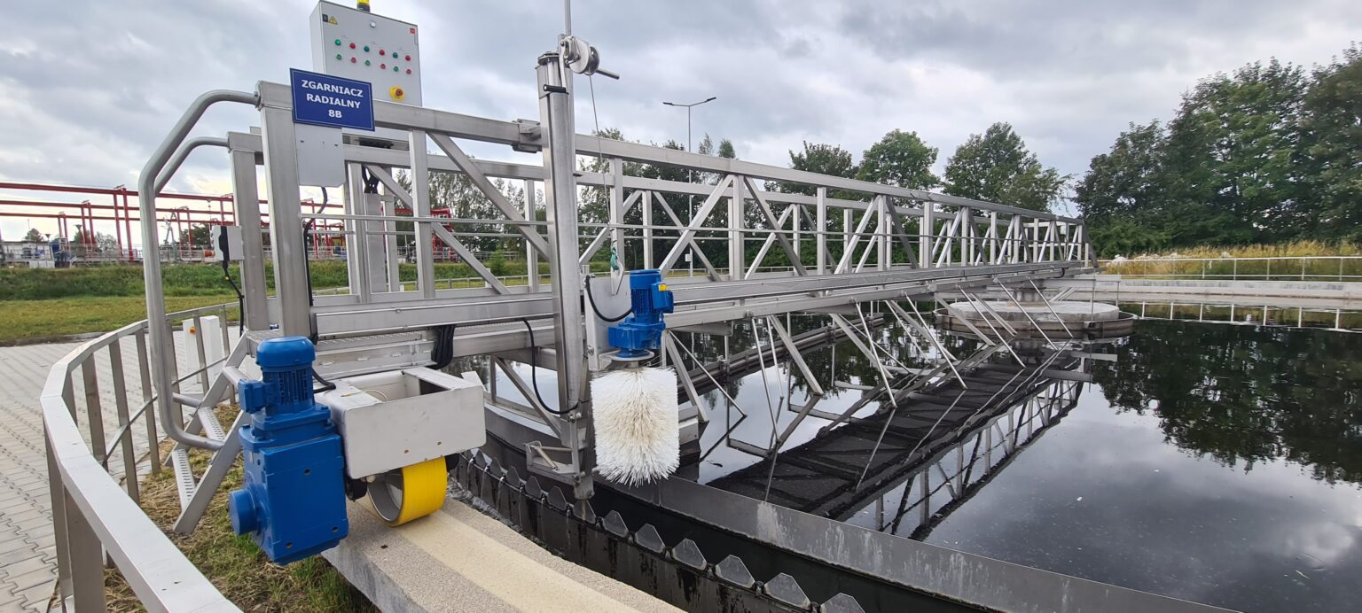 Efficient Radial Scrapers for Wastewater Treatment