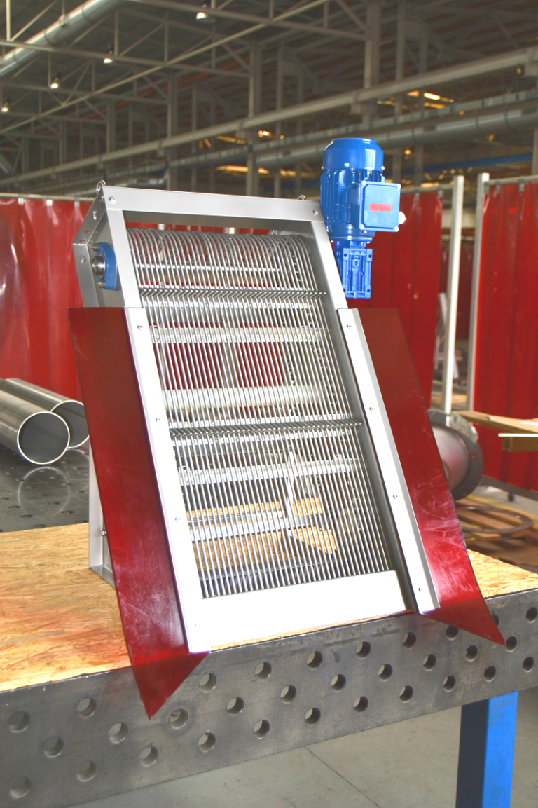 Back Raked Screen for Efficient Wastewater Treatment