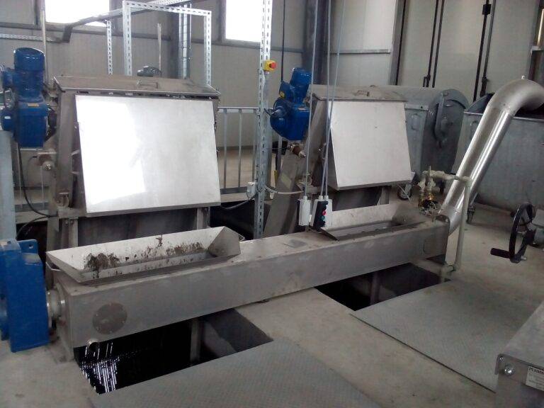 Esmil Rake Type Bar Screens - Efficient Wastewater treatment