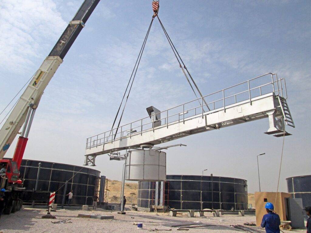 Efficient Radial Scrapers for Wastewater Treatment