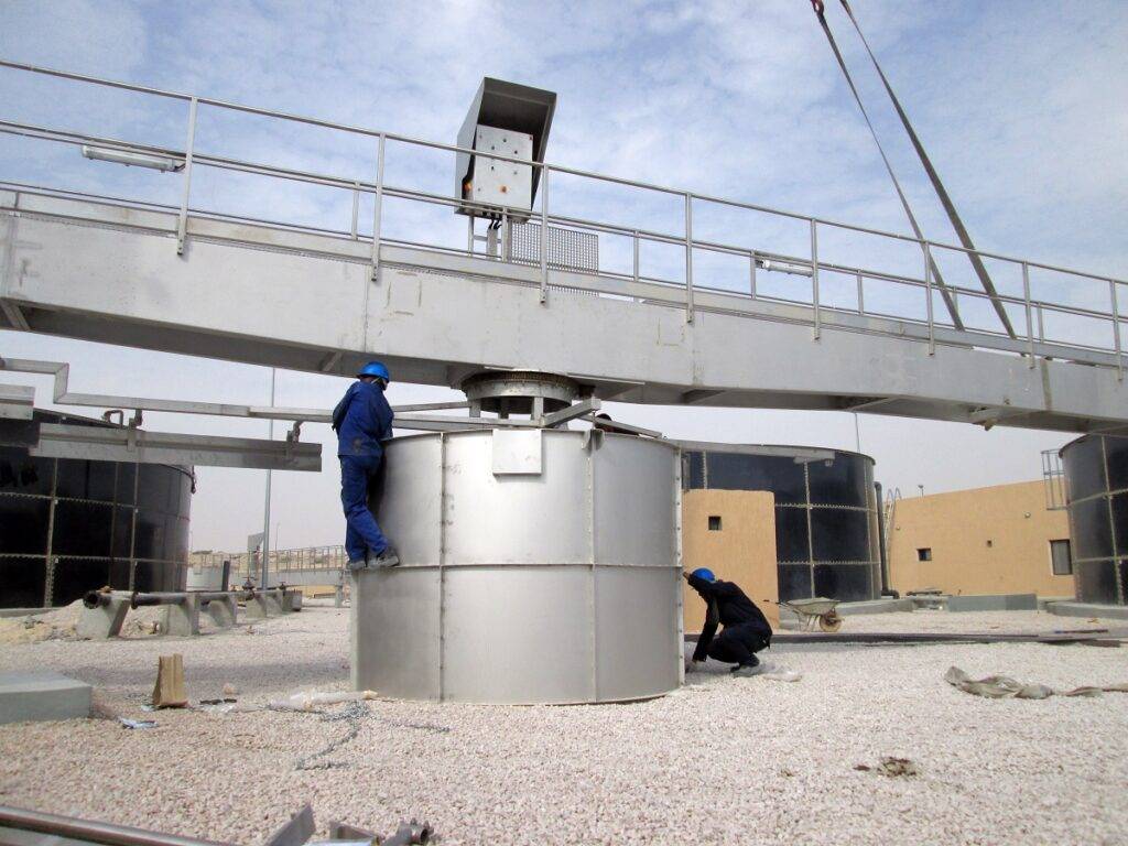 Efficient Radial Scrapers for Wastewater Treatment